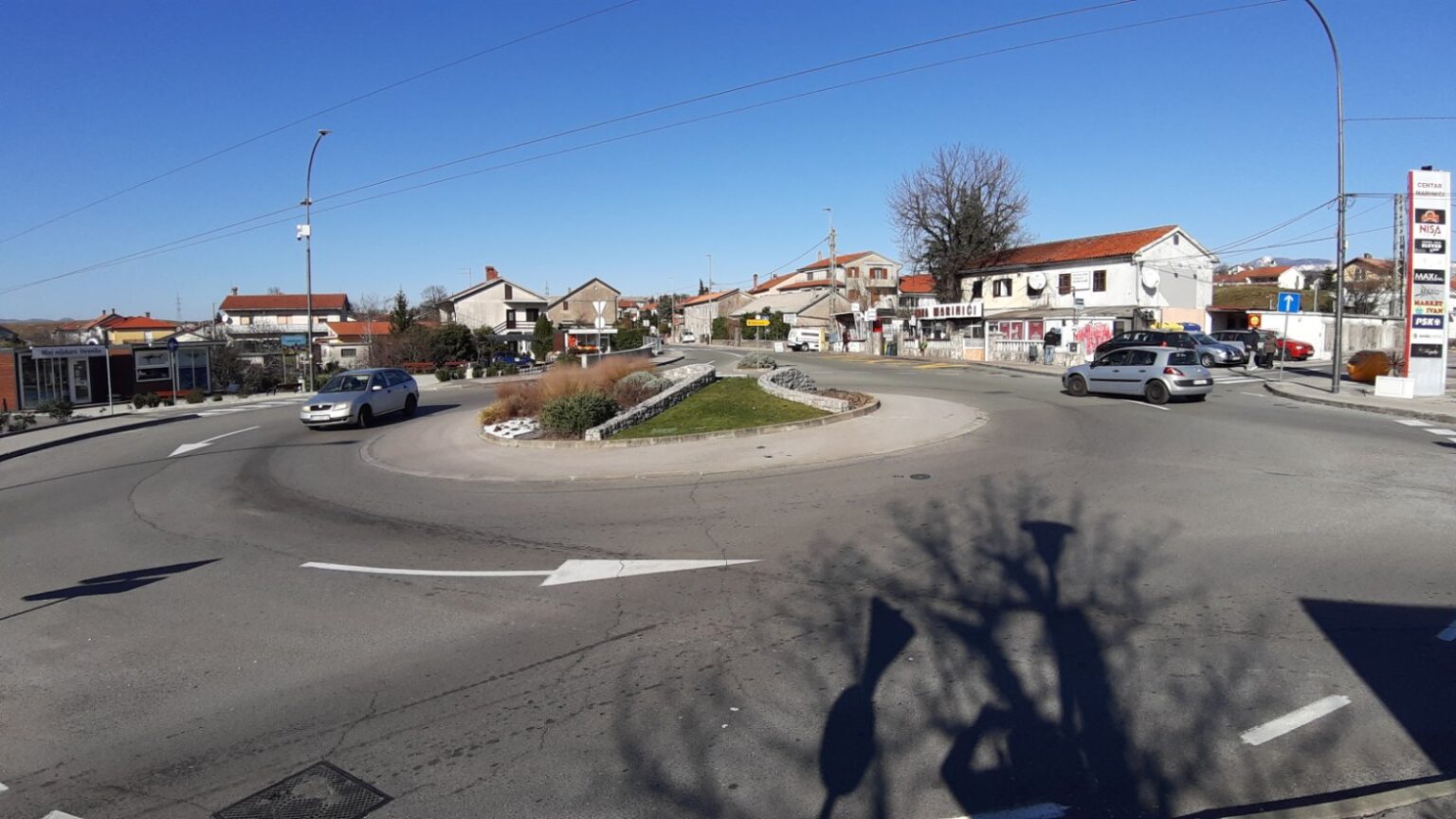 U Marinićima postavljen video sustav za nadzor prometa u mirovanju ...