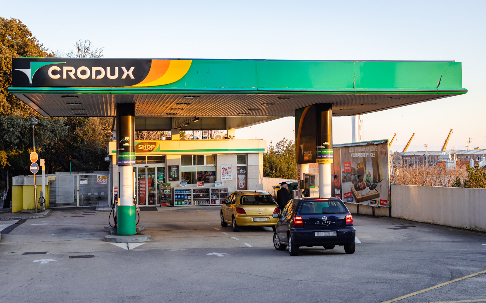 Na snazi su nove cijene goriva. Benzinci voze skuplje, dizelaši nešto ...