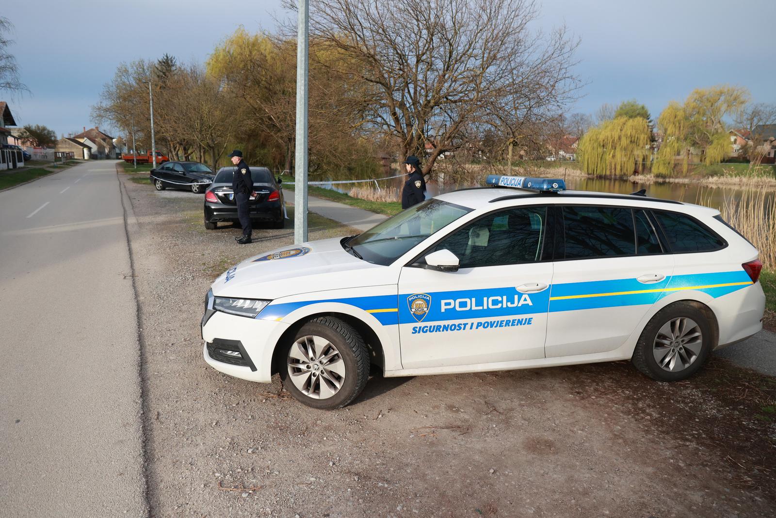 Mladić (25) prijavio da ga je netko upucao u nogu. Policija utvrdila da ... Mladić (25) prijavio da ga je netko upucao u nogu. Policija utvrdila da ...