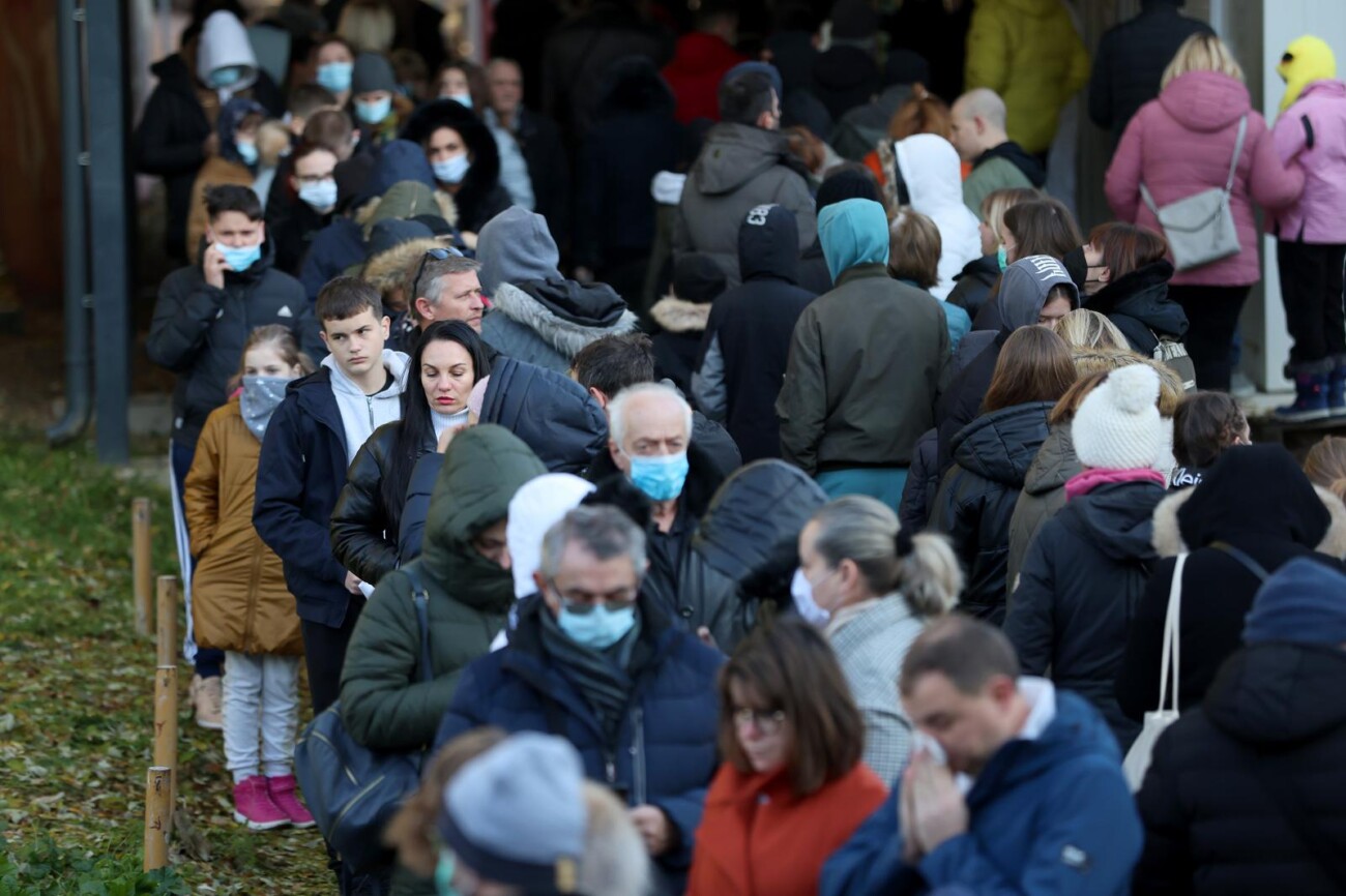 Evo nam ga opet! Maske, štapići u nosu i gužve. 'Problem je što se u ...