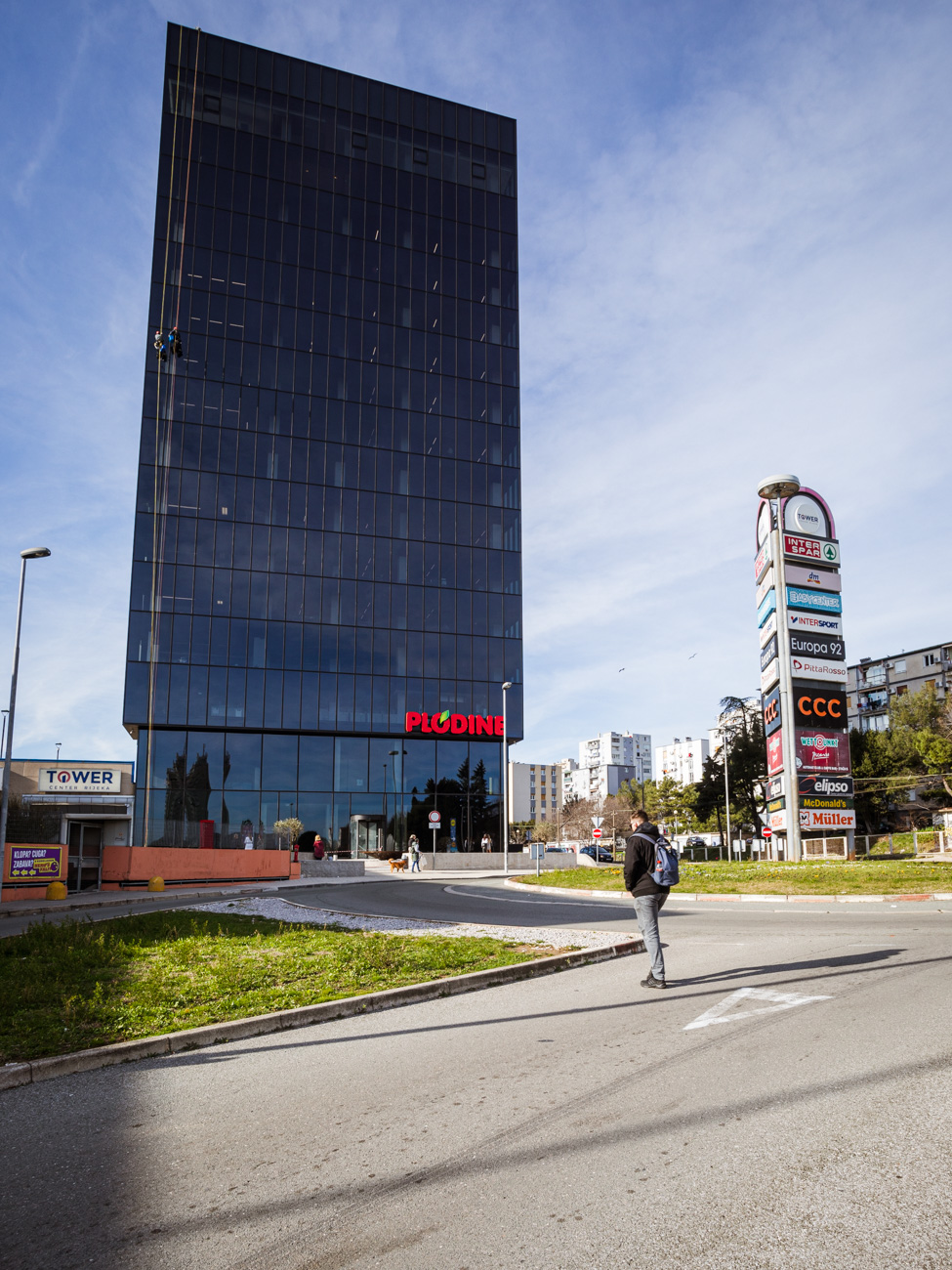 Predstava 'Sunce djever i Neva Nevičica' stiže u Tower center Rijeka ...