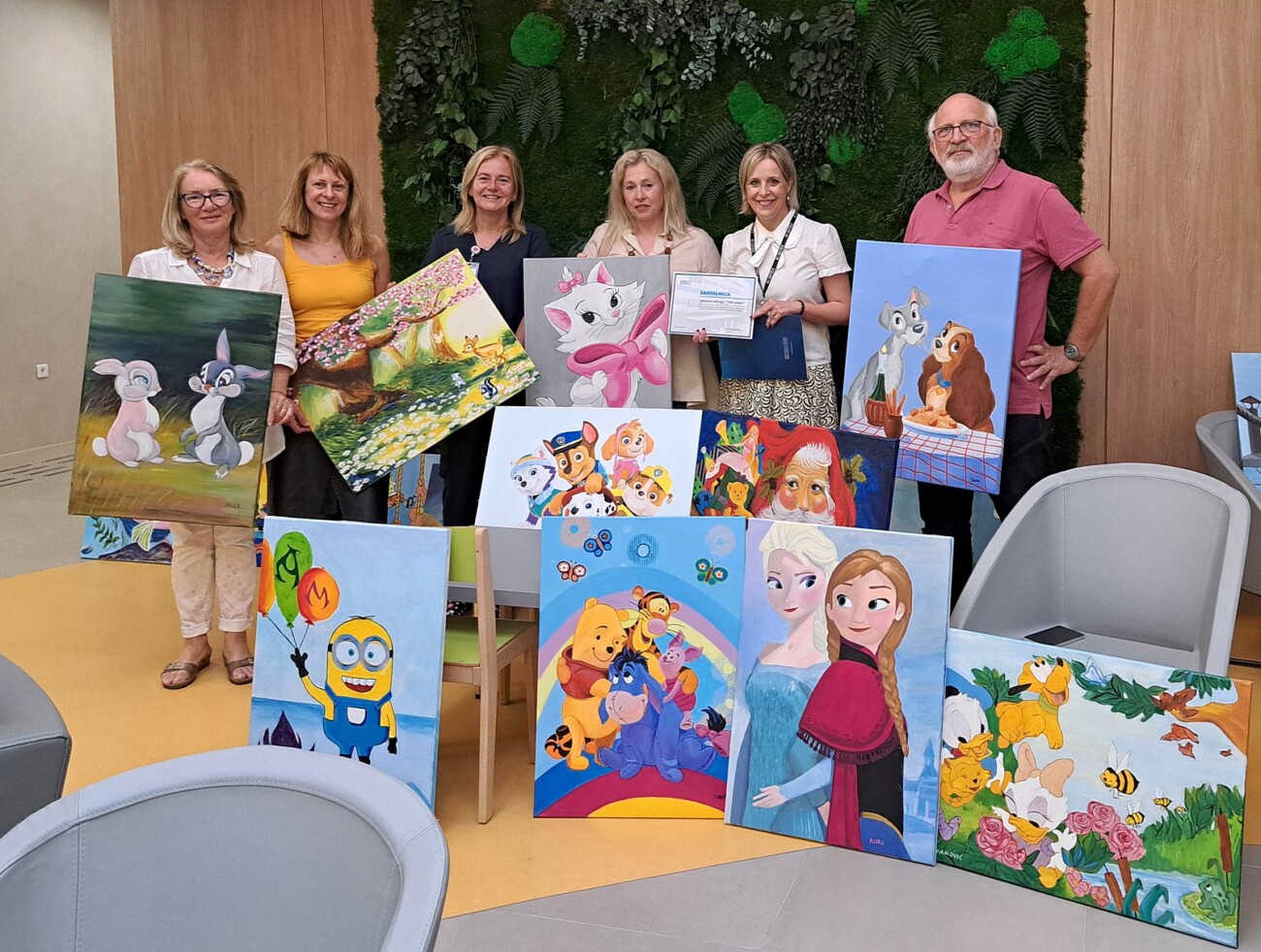 Predivno! Likovna udruga 'Veli pinel' donirala slikarske radove Klinici za pedijatriju KBC-a ...