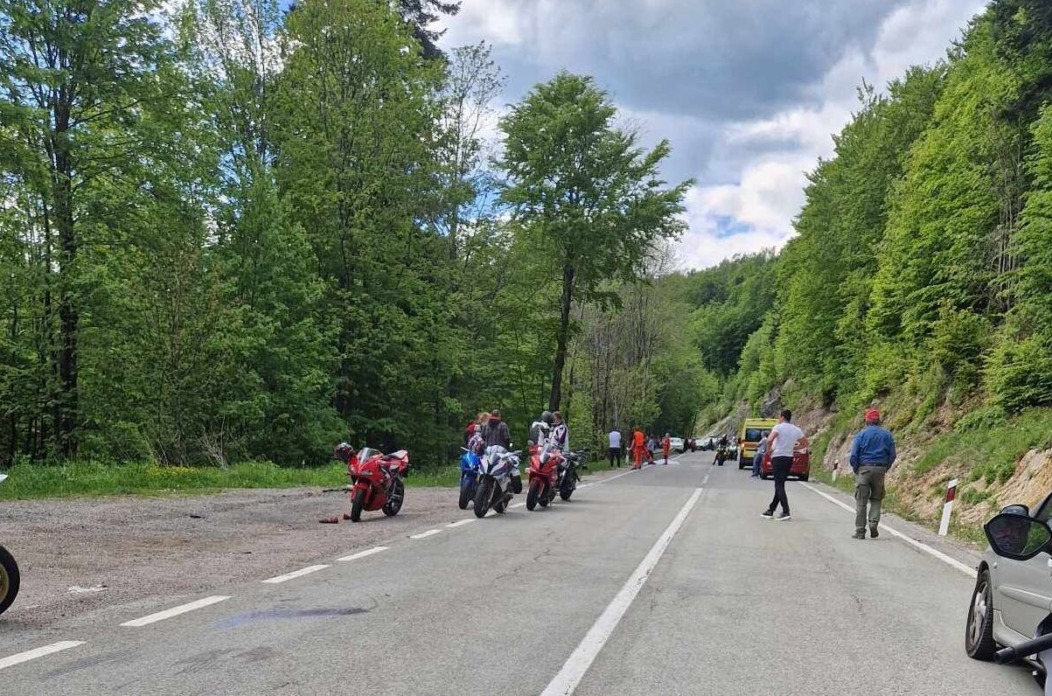 Teška prometna nesreća na staroj cesti kod Fužina, poginuo motociklist | Riportal