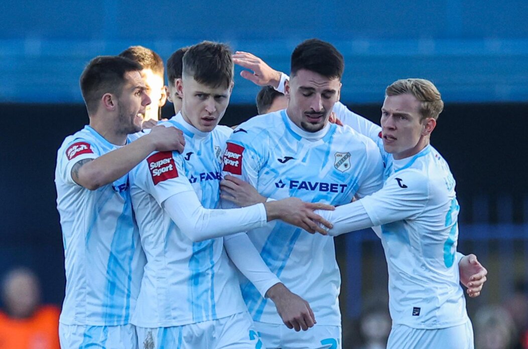 LOKOMOTIVA - RIJEKA 1:1 Riječani u kombiniranom sastavu rano poveli ...