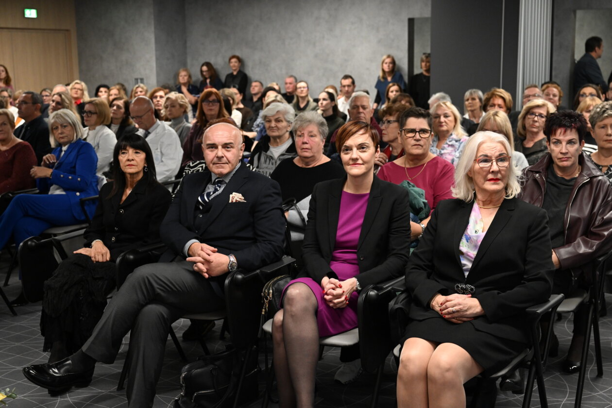 Hvala im na svemu! Riječki KBC ispratio novu generaciju umirovljenika ...